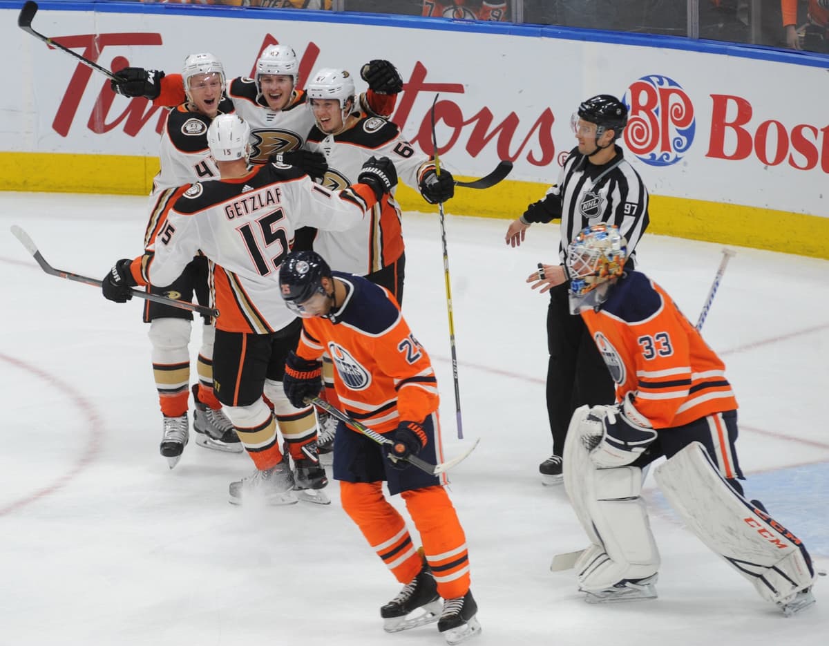 Oilers 5, Ducks 4 (OT) post-game Oil Spills: Ducks play chess in ...