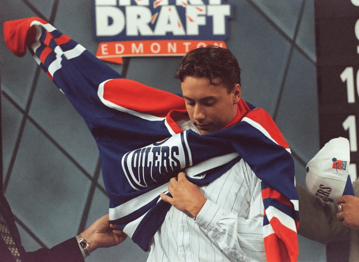 NHL History: Edmonton holds the 1995 NHL Draft