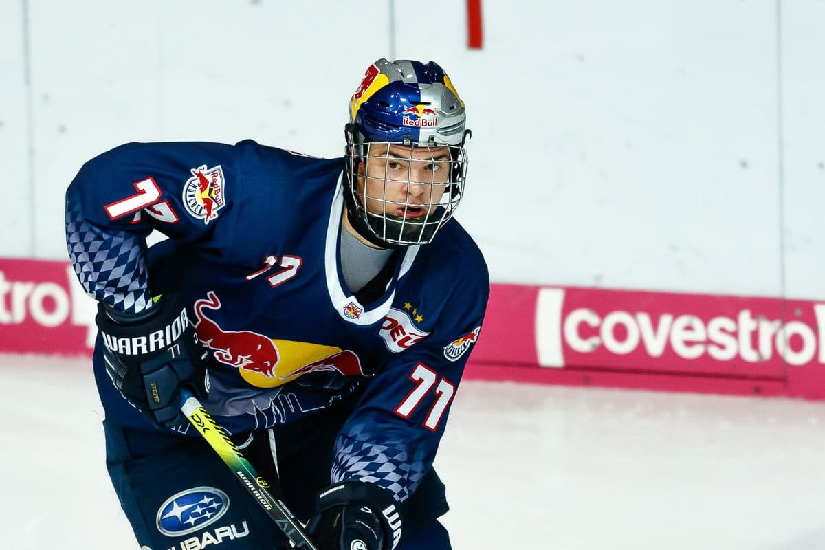 With the No. 14 pick, the Oilers select… John-Jason Peterka?