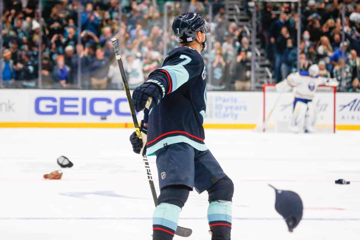 Jordan Eberle scores first hat trick in Seattle Kraken history