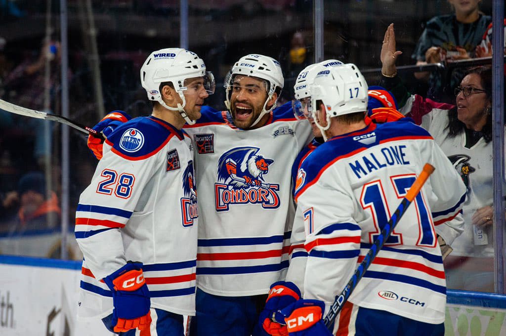 Edmonton Oilers sign Justin Bailey to one-year, two-way contract