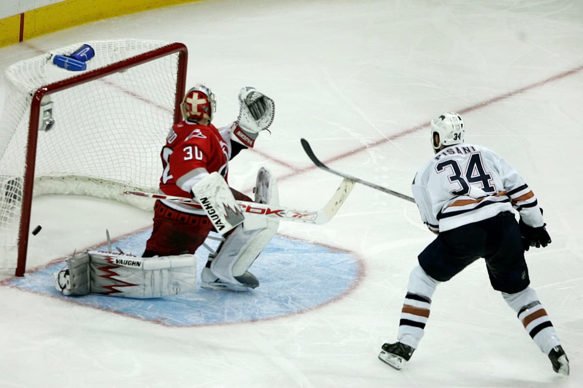 7 Oilers who turned strong playoff performances into multi-year contracts