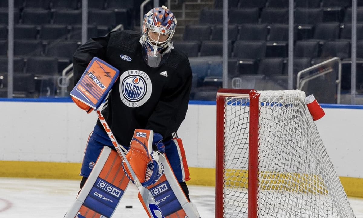 Oilers Stuart Skinner mirrors Grant Fuhr’s setup ahead of Heritage Classic