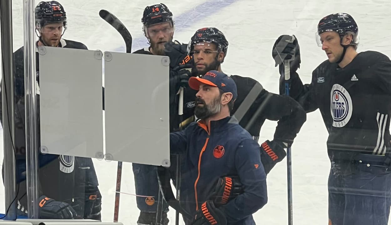Edmonton Oilers deploy new look lines at Sunday practice