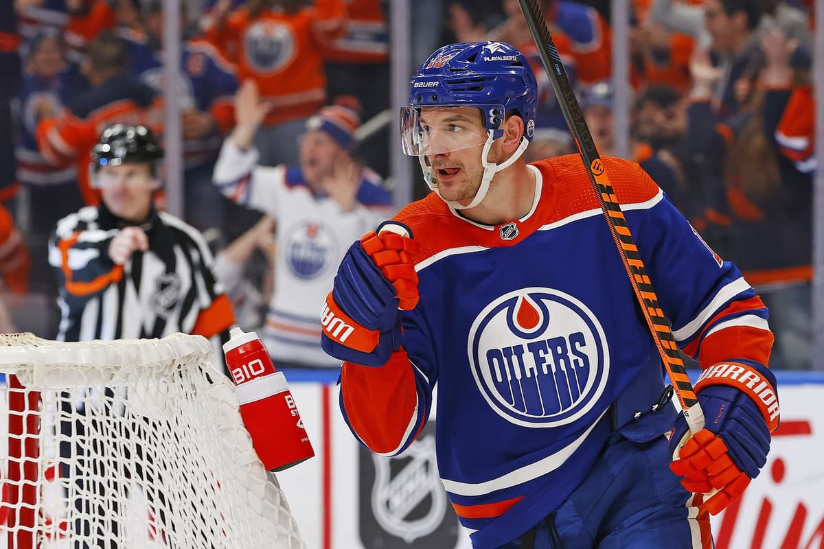 Zach Hyman lights up the scoreboard in third season with the Oilers ...