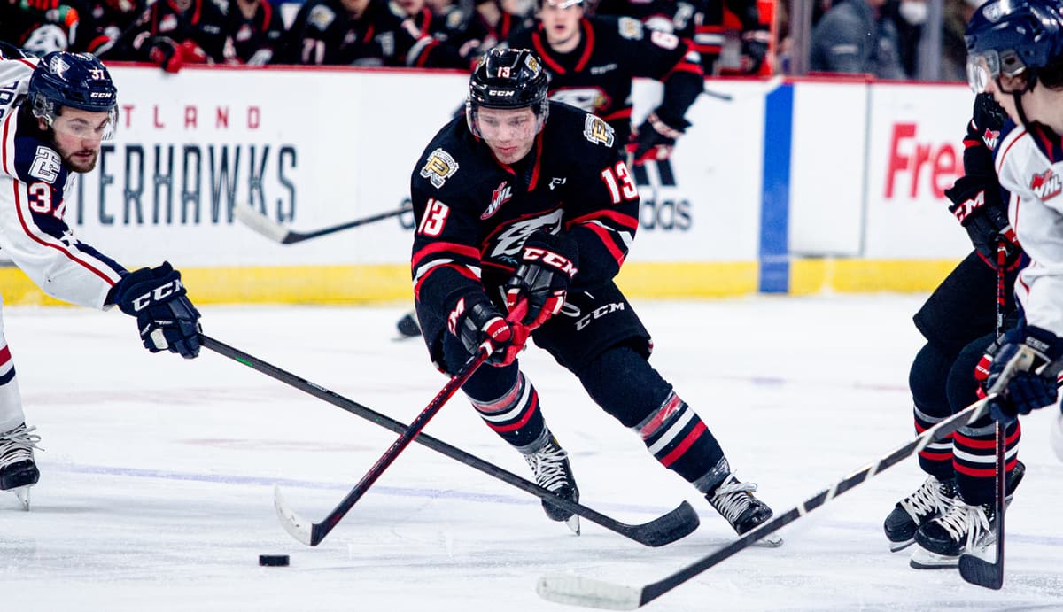 Edmonton Oilers sign WHL winger James Stefan to entry-level contract