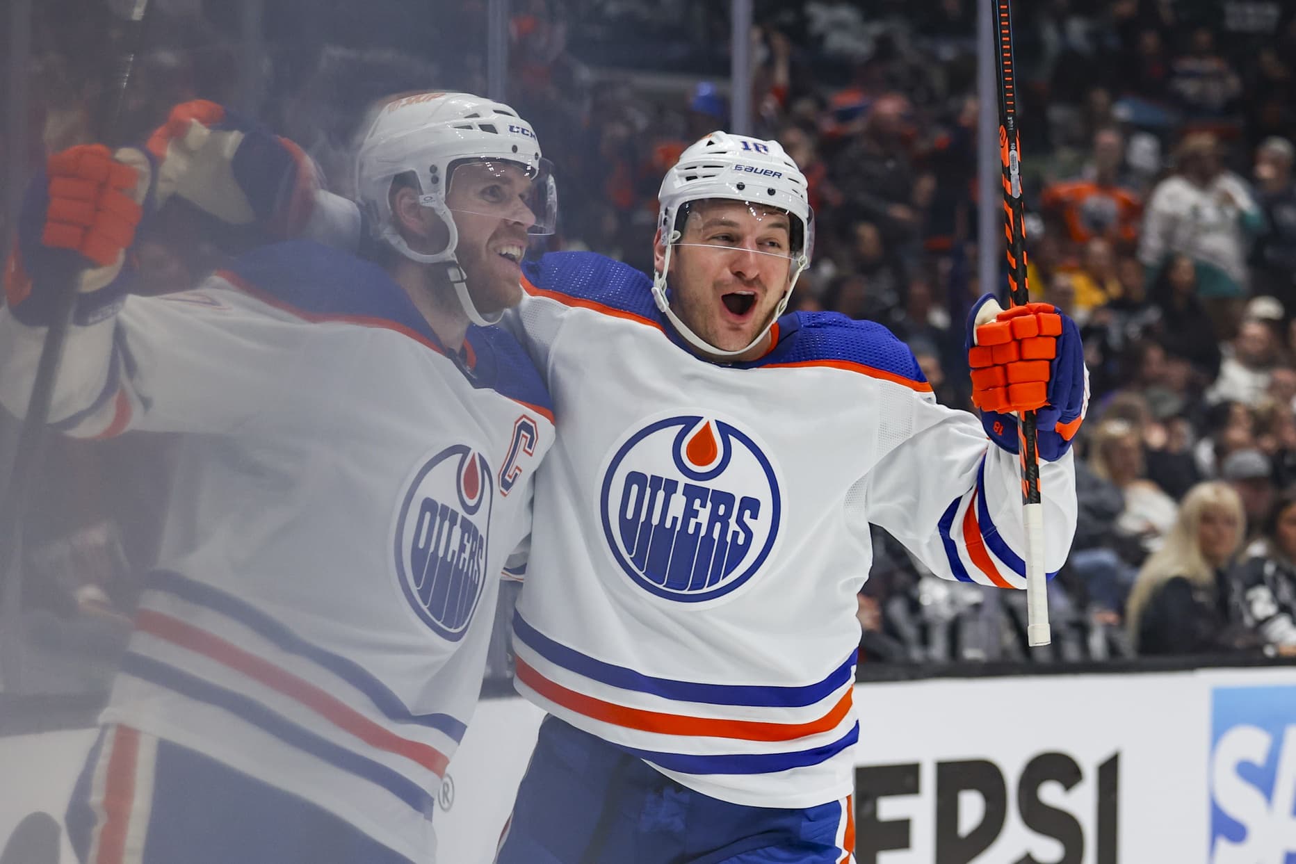 Who were the Oilers three stars from their first round series ...