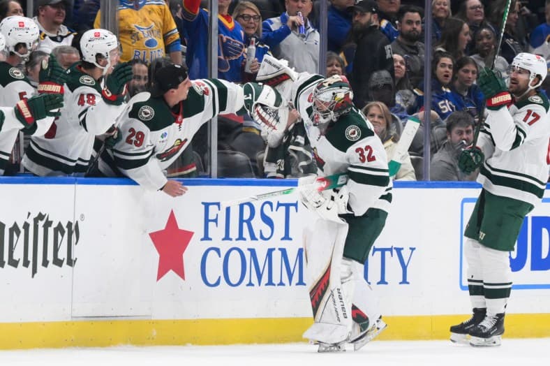 NHL Notebook: Filip Gustavsson scores first goalie goal in Wild history