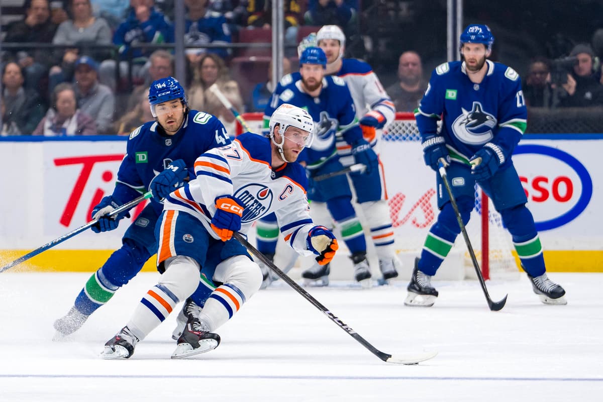 NHL Betting Preview (Nov. 9): Oilers vs. Canucks Odds