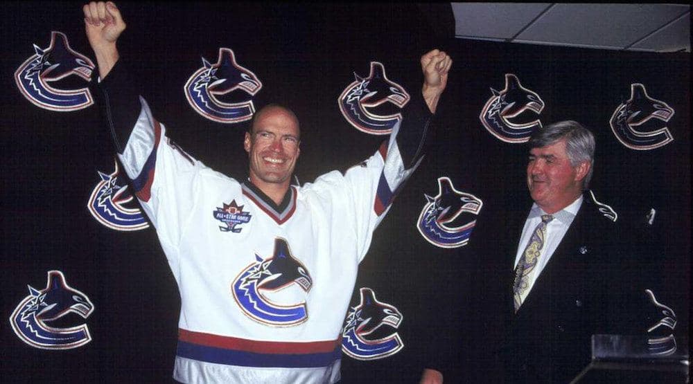 Throwback Thursday: Why Mark Messier is a public enemy in Vancouver