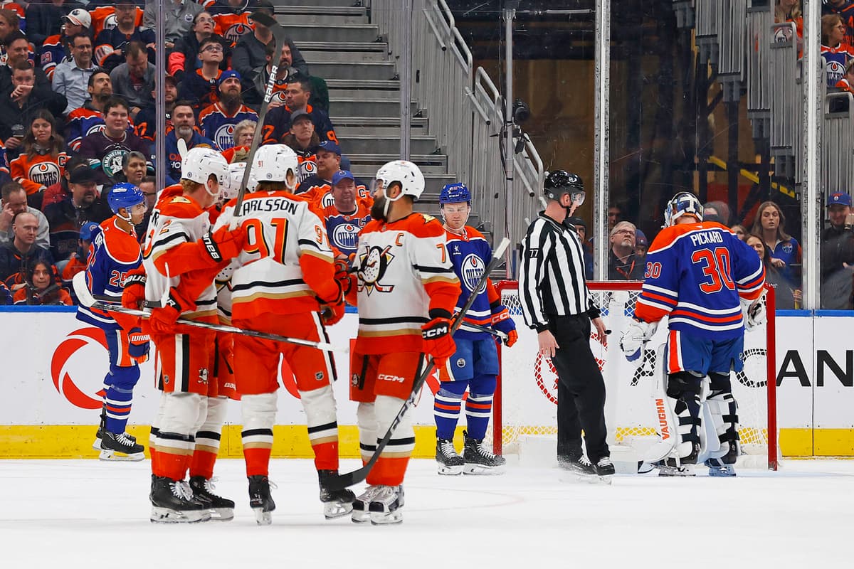 Oilers pull Calvin Pickard after allowing four goals on ten shots ...