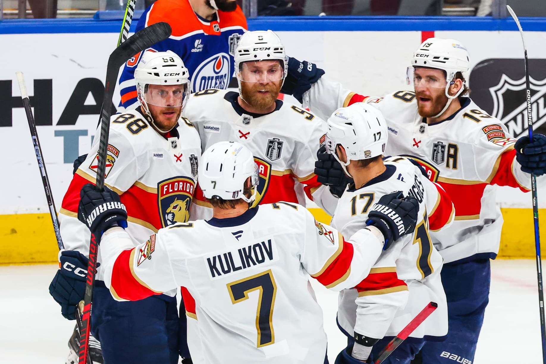 Instant Reaction +21.0: Oilers on verge of elimination after 5-2 loss ...
