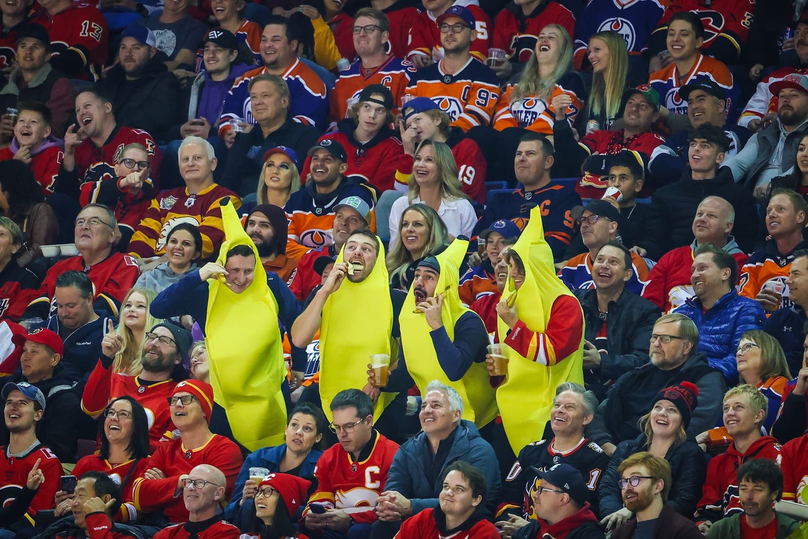Fans in Calgary chant ‘McDavid is leaving’ as Oilers lose to Flames in ...