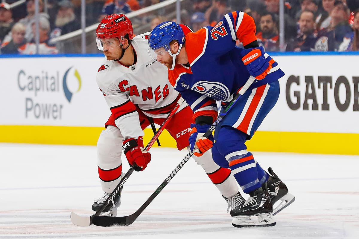 Oilers sign Jack Roslovic to one-year, $1.5-million contract